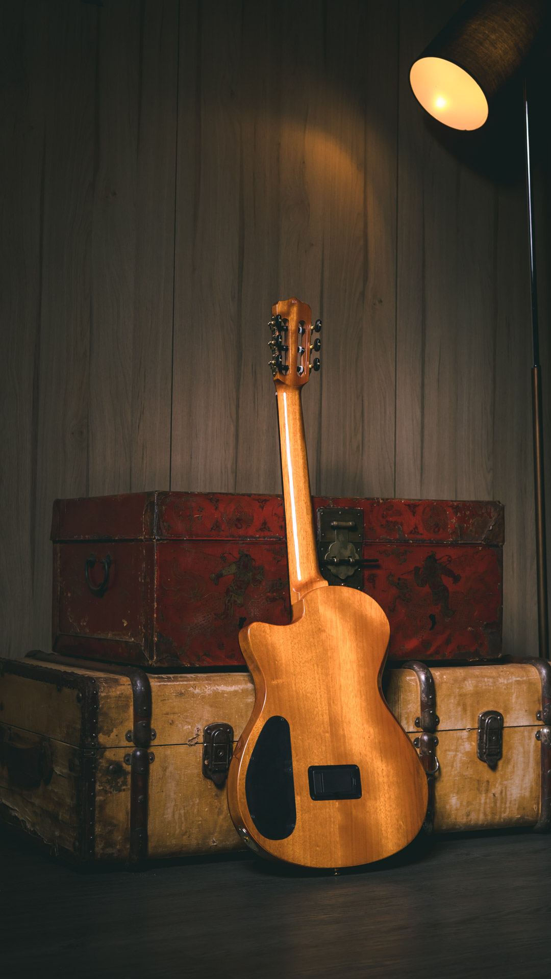 Cordoba Stage Edge Burst W/B - Singular Guitar